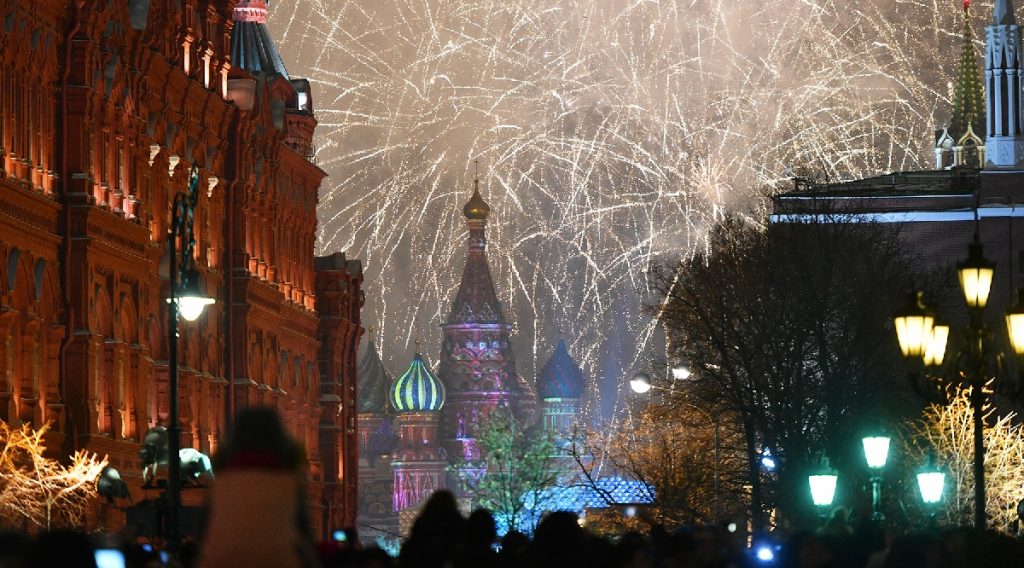 Салют на Новый год 2027 в Москве: во сколько и где